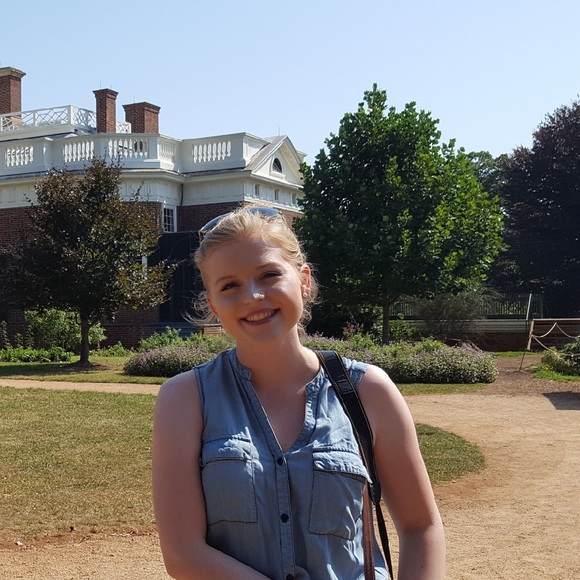 Maddie's Closet (@russ_maddie) | Poshmark